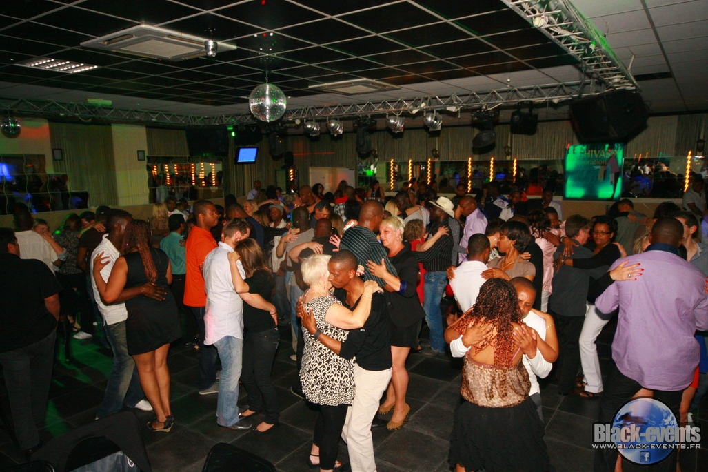 Les Soirées TROPICAL NIGHT avec ses Dîners Dansants Exotiques ...